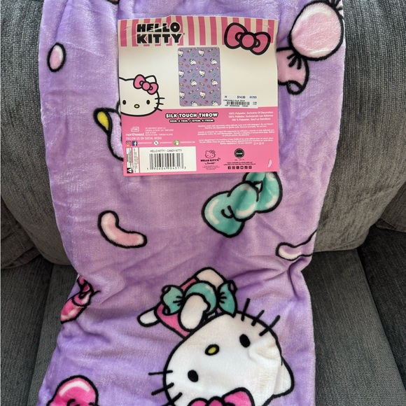Hello Kitty | Bedding | Hello Kitty Lilac Plush Blanket With Pink And ...